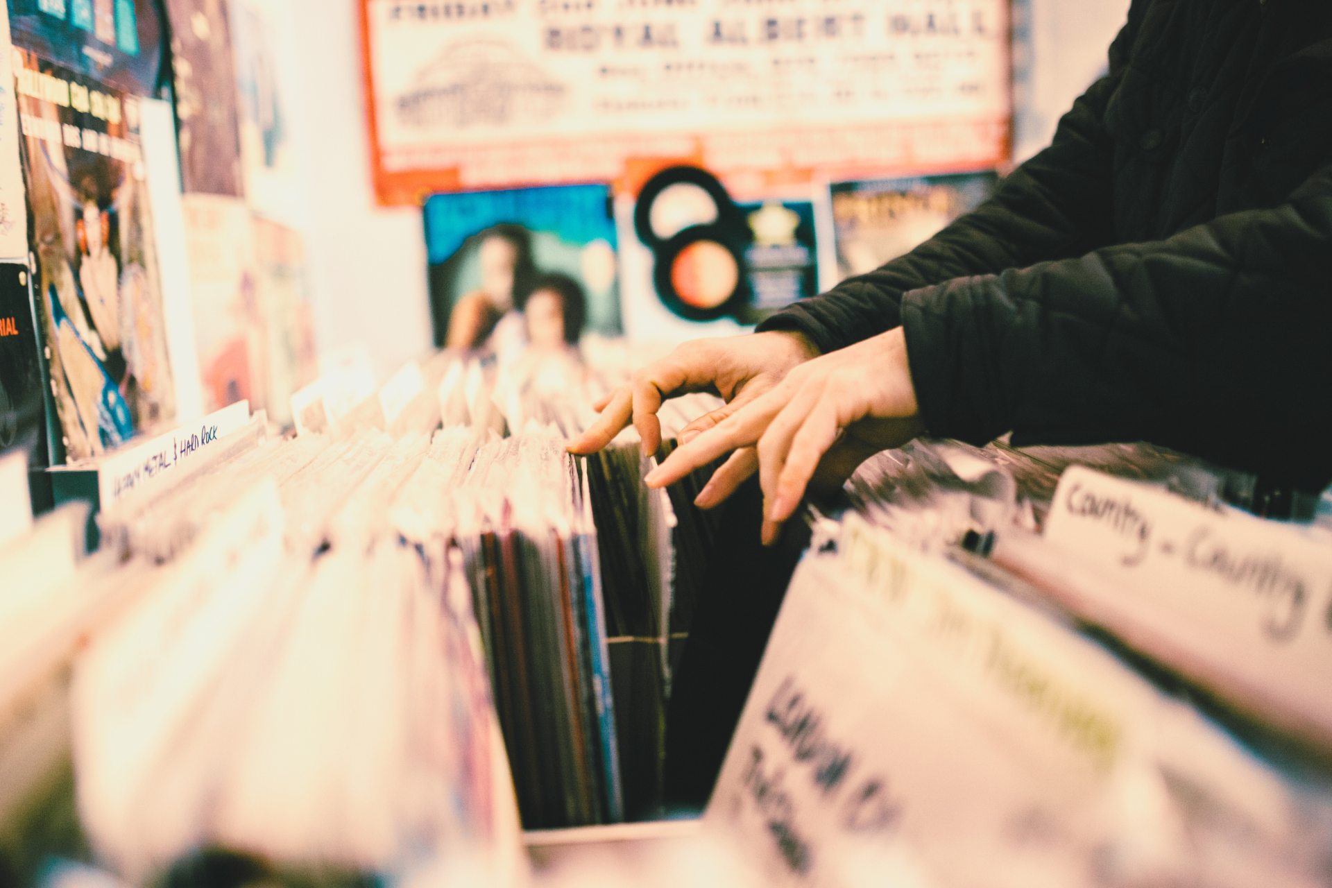 The Musical Journey of the 1950s, 1960s, and 1970s – All Star Oldies Radio